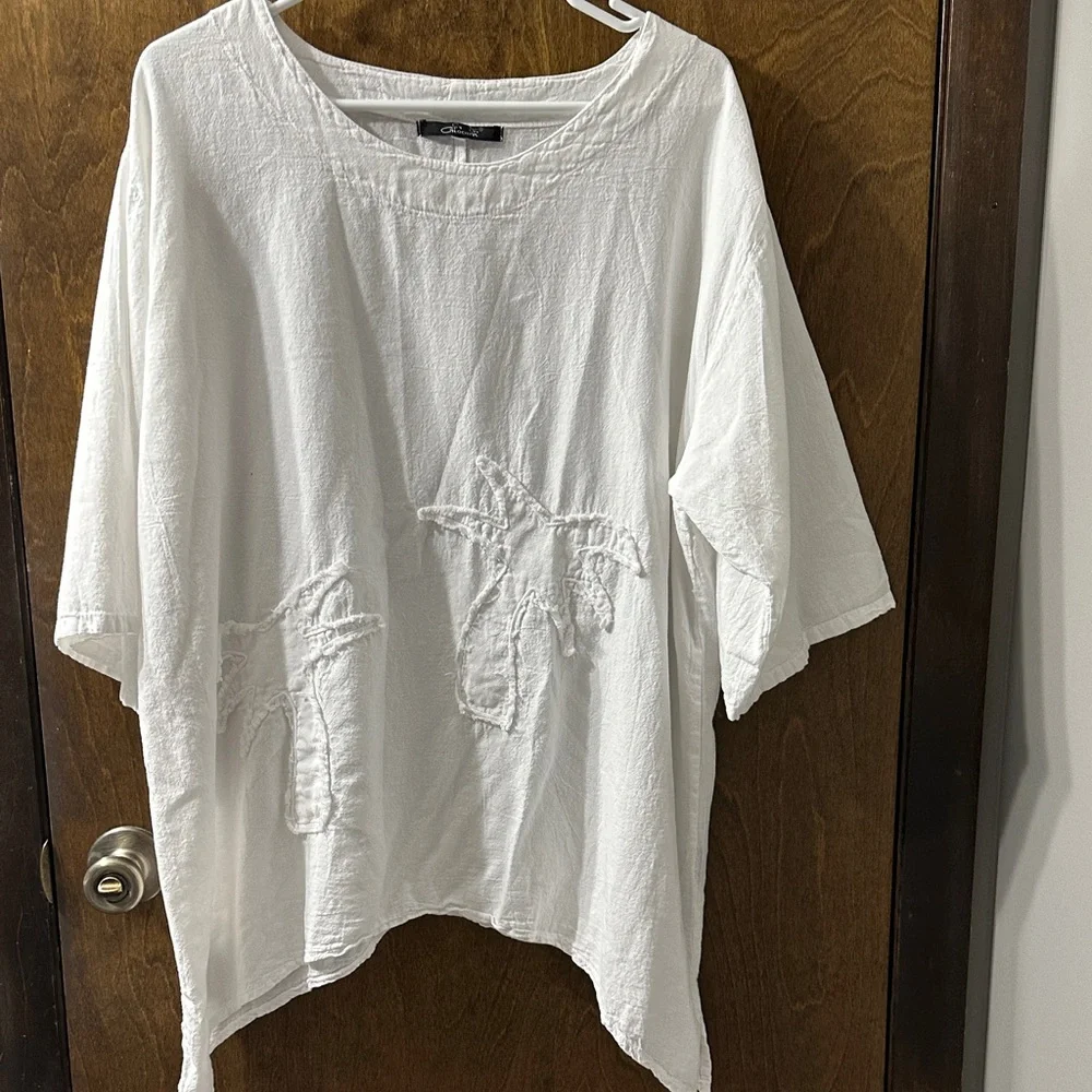 Glocam | Tops | Chic White Womens Tunic With Embroidery | Poshmark